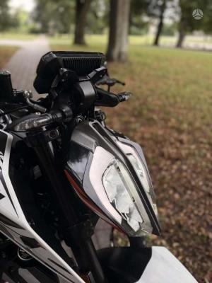 KTM Duke 2020 in Vilkaviskis, with an engine capacity of 0.13 L and mileage of 19 thousand km for 2399 €, photo 8 on AUTOMOTO.COM.LV