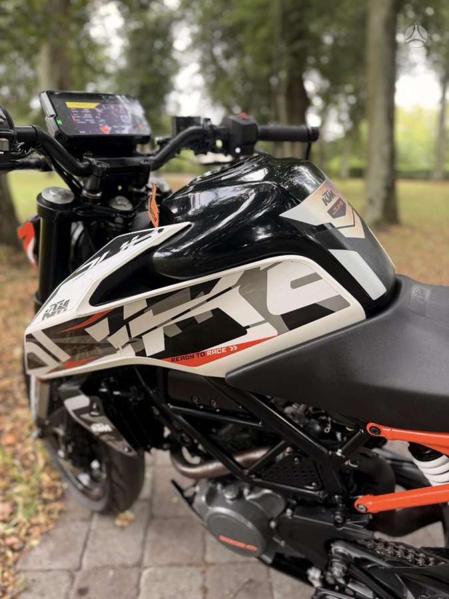 KTM Duke 2020 in Vilkaviskis, with an engine capacity of 0.13 L and mileage of 19 thousand km for 2399 €, photo 15 on AUTOMOTO.COM.LV