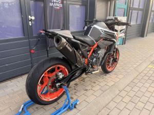 KTM Duke 2020 Kauņa, ar dzinēja tilpumu 0.89 L un nobraukumu 16 tūkst. km par 5890 €, foto 4 vietnē AUTOMOTO.COM.LV