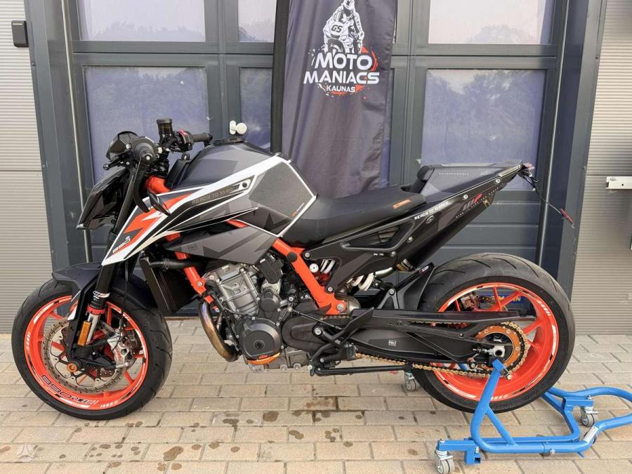 KTM Duke 2020 Kauņa, ar dzinēja tilpumu 0.89 L un nobraukumu 16 tūkst. km par 5890 €, foto 5 vietnē AUTOMOTO.COM.LV