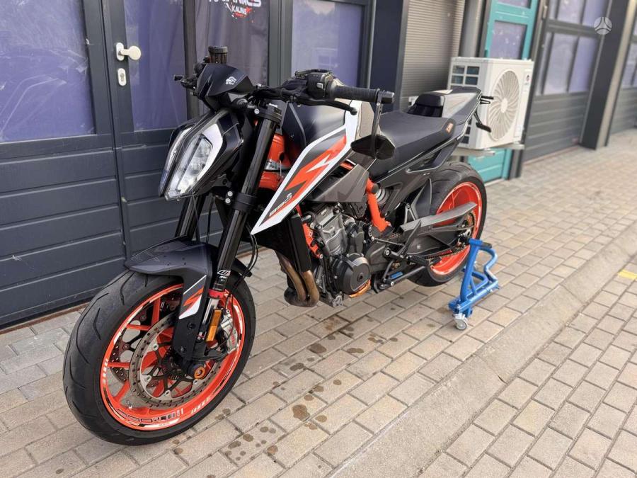 KTM Duke 2020 Kauņa, ar dzinēja tilpumu 0.89 L un nobraukumu 16 tūkst. km par 5890 €, foto 6 vietnē AUTOMOTO.COM.LV