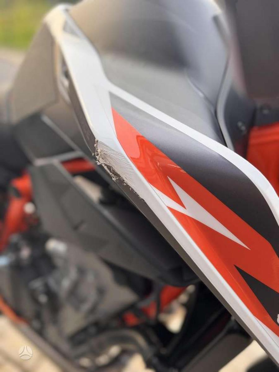 KTM Duke 2020 Kauņa, ar dzinēja tilpumu 0.89 L un nobraukumu 16 tūkst. km par 5890 €, foto 10 vietnē AUTOMOTO.COM.LV