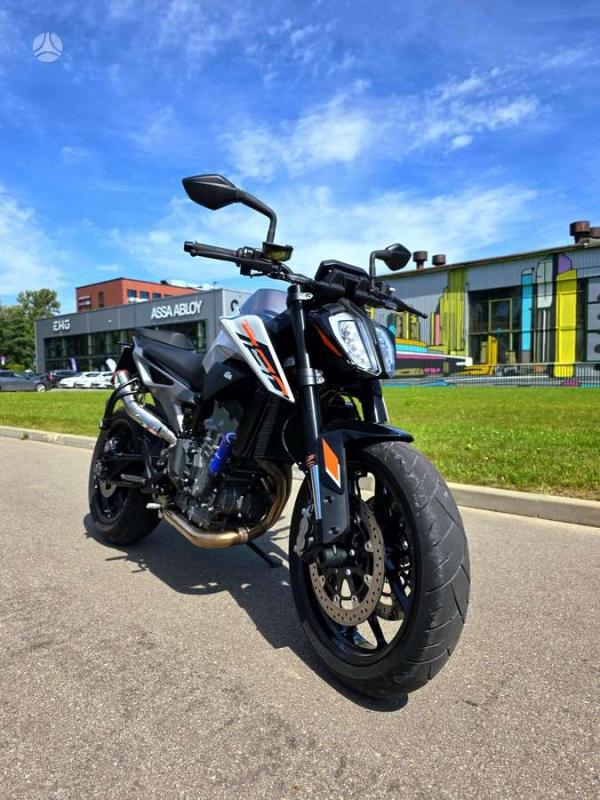 KTM Duke 2020 Viļņa, ar dzinēja tilpumu 0.80 L un nobraukumu 22 tūkst. km par 5299 €, foto 1 vietnē AUTOMOTO.COM.LV