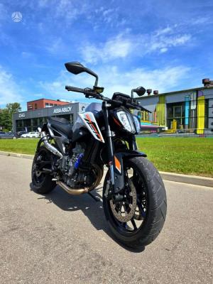KTM Duke 2020 Viļņa, ar dzinēja tilpumu 0.80 L un nobraukumu 22 tūkst. km par 5299 €, foto  vietnē AUTOMOTO.COM.LV