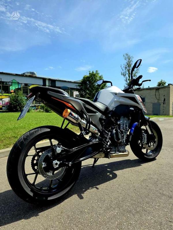 KTM Duke 2020 Viļņa, ar dzinēja tilpumu 0.80 L un nobraukumu 22 tūkst. km par 5299 €, foto 3 vietnē AUTOMOTO.COM.LV