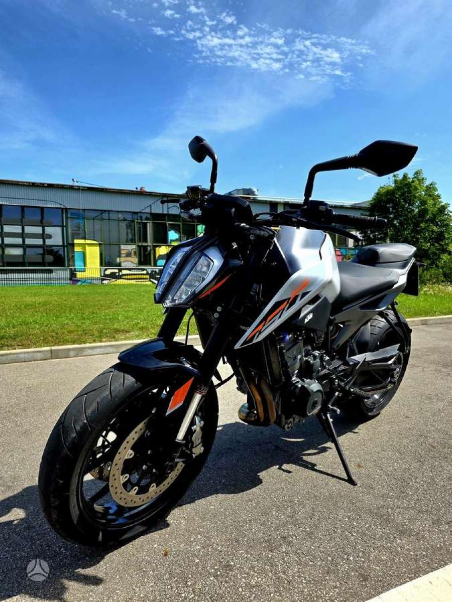 KTM Duke 2020 Viļņa, ar dzinēja tilpumu 0.80 L un nobraukumu 22 tūkst. km par 5299 €, foto 6 vietnē AUTOMOTO.COM.LV