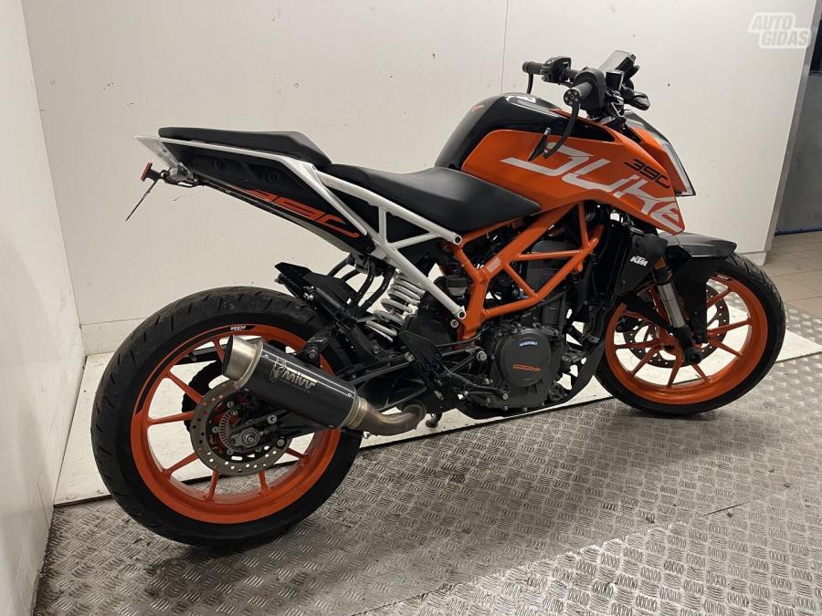 KTM Duke 2020 Telšiai, ar dzinēja tilpumu 0.00 L un nobraukumu 14 tūkst. km par 2900 €, foto 4 vietnē AUTOMOTO.COM.LV
