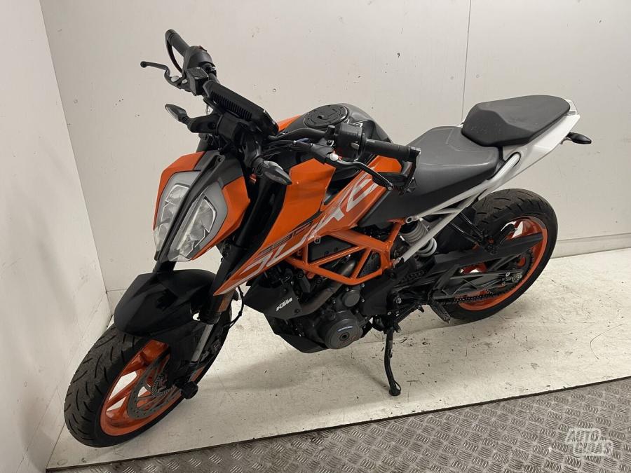 KTM Duke 2020 Telšiai, ar dzinēja tilpumu 0.00 L un nobraukumu 14 tūkst. km par 2900 €, foto 9 vietnē AUTOMOTO.COM.LV
