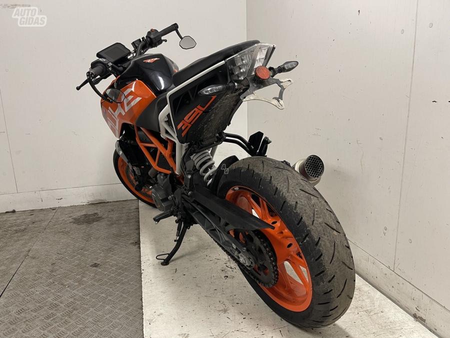 KTM Duke 2020 Telšiai, ar dzinēja tilpumu 0.00 L un nobraukumu 14 tūkst. km par 2900 €, foto 10 vietnē AUTOMOTO.COM.LV