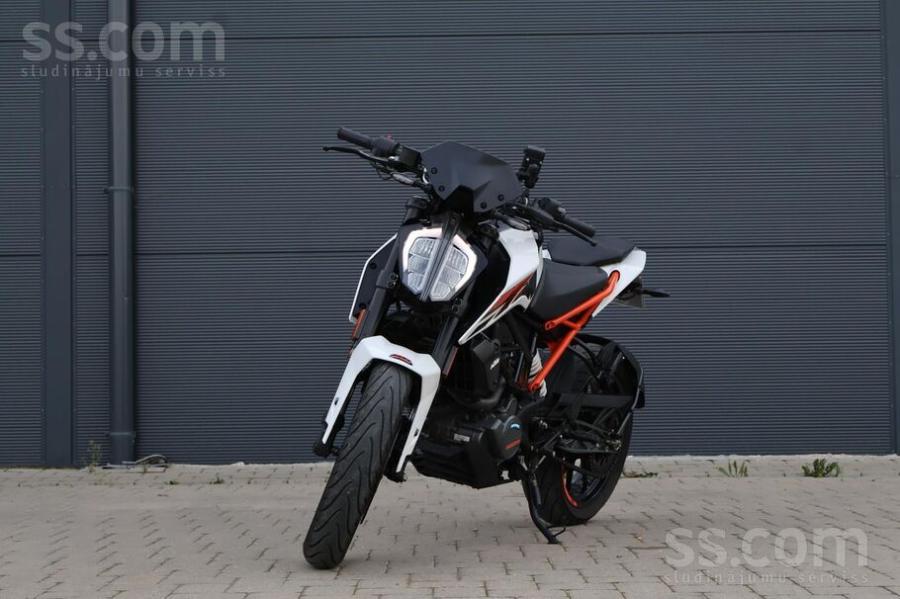 KTM Duke 2020 Saldus, ar dzinēja tilpumu 0.13 L un nobraukumu 0 tūkst. km par 2895 €, foto 1 vietnē AUTOMOTO.COM.LV