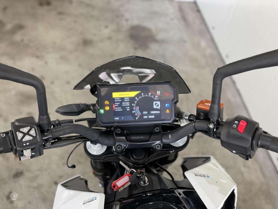 KTM Duke 2021 Vilkaviškis, ar dzinēja tilpumu 0.39 L un nobraukumu 10 tūkst. km par 2450 €, foto 7 vietnē AUTOMOTO.COM.LV