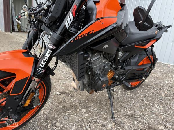 KTM Duke 2021 Kelmė, ar dzinēja tilpumu 0.89 L un nobraukumu 27 tūkst. km par 2530 €, foto 8 vietnē AUTOMOTO.COM.LV