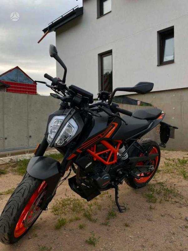 KTM Duke 2021 in Kaunas, with an engine capacity of 0.13 L and mileage of 7 thousand km for 3600 €, photo 1 on AUTOMOTO.COM.LV