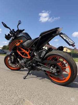 KTM Duke 2021 in Siauliai, with an engine capacity of 0.13 L and mileage of 10 thousand km for 2700 €, photo  on AUTOMOTO.COM.LV