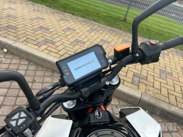 KTM Duke 2021 Ventspils, ar dzinēja tilpumu 0.37 L un nobraukumu 0 tūkst. km par 2900 €, foto 4 vietnē AUTOMOTO.COM.LV