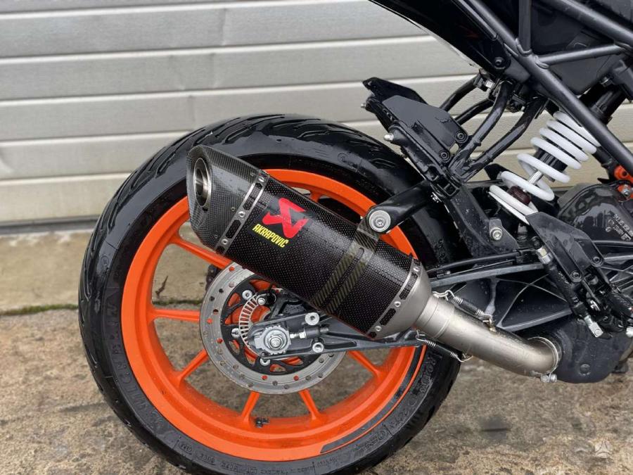 KTM Duke 2022 Vilkaviškis, ar dzinēja tilpumu 0.13 L un nobraukumu 12 tūkst. km par 2100 €, foto 9 vietnē AUTOMOTO.COM.LV