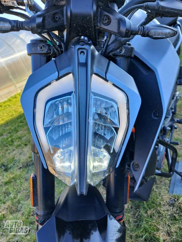 KTM Duke 2022 Viļņa, ar dzinēja tilpumu 0.13 L un nobraukumu 12 tūkst. km par 3900 €, foto 10 vietnē AUTOMOTO.COM.LV