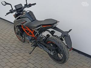 KTM Duke 2022 in Kaunas, with an engine capacity of 0.13 L and mileage of 7 thousand km for 2650 €, photo 4 on AUTOMOTO.COM.LV