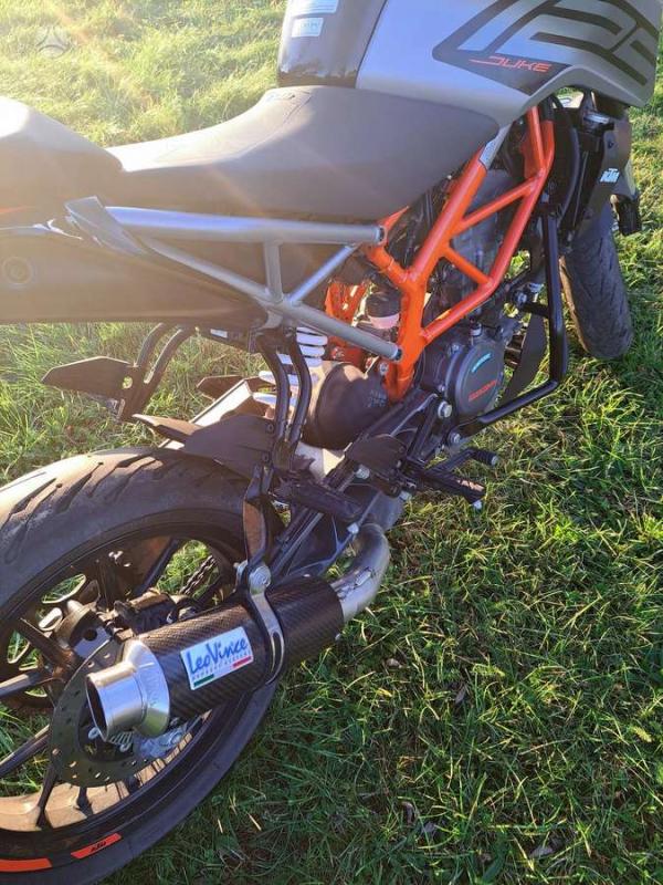 KTM Duke 2022 in Rokiskis, with an engine capacity of 0.13 L and mileage of 12 thousand km for 3900 €, photo 7 on AUTOMOTO.COM.LV