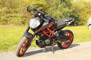KTM Duke 2022 in Kaunas, with an engine capacity of 0.13 L and mileage of 18 thousand km for 3300 €, photo  on AUTOMOTO.COM.LV
