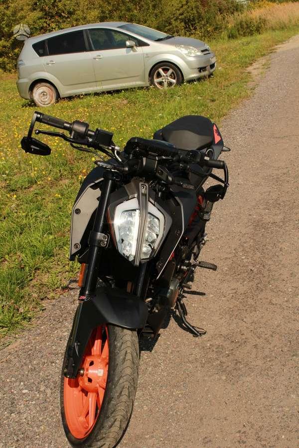 KTM Duke 2022 in Kaunas, with an engine capacity of 0.13 L and mileage of 18 thousand km for 3300 €, photo 4 on AUTOMOTO.COM.LV