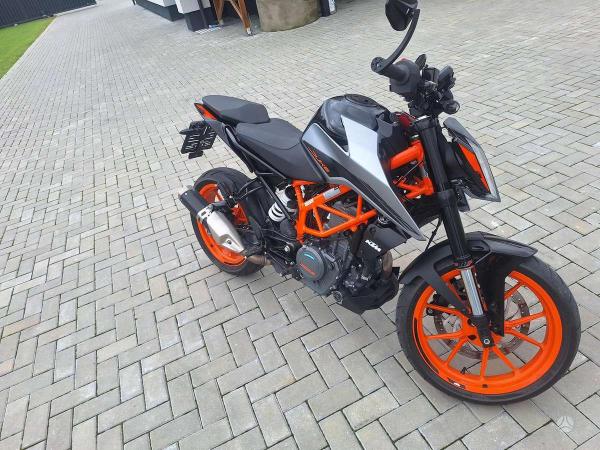 KTM Duke 2022 Marijampole, ar dzinēja tilpumu 0.39 L un nobraukumu 17 tūkst. km par 3000 €, foto 4 vietnē AUTOMOTO.COM.LV