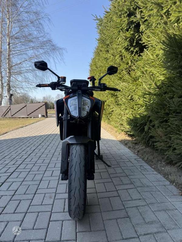KTM Duke 2022 in Vilkaviskis, with an engine capacity of 0.89 L and mileage of 10 thousand km for 6000 €, photo 2 on AUTOMOTO.COM.LV