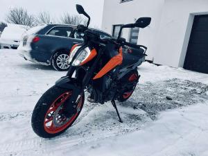 KTM Duke 2023 in Vilkaviskis, with an engine capacity of 0.80 L and mileage of 9 thousand km for 6500 €, photo 6 on AUTOMOTO.COM.LV