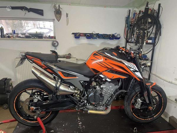 KTM Duke 2023 in Kaunas, with an engine capacity of 0.79 L and mileage of 23 thousand km for 4999 €, photo 1 on AUTOMOTO.COM.LV