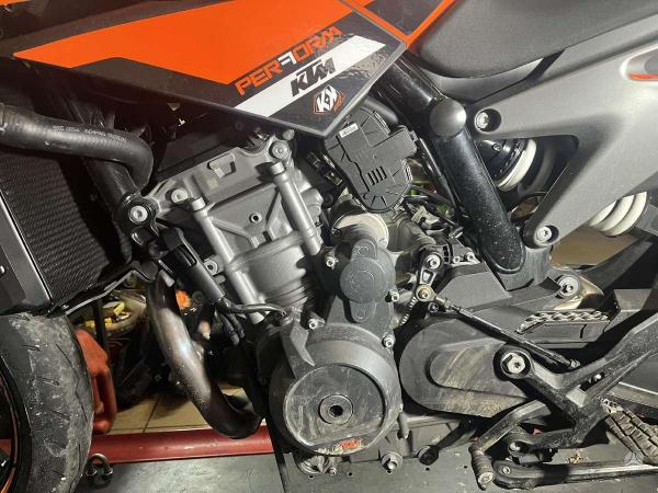 KTM Duke 2023 in Kaunas, with an engine capacity of 0.79 L and mileage of 23 thousand km for 4999 €, photo 3 on AUTOMOTO.COM.LV