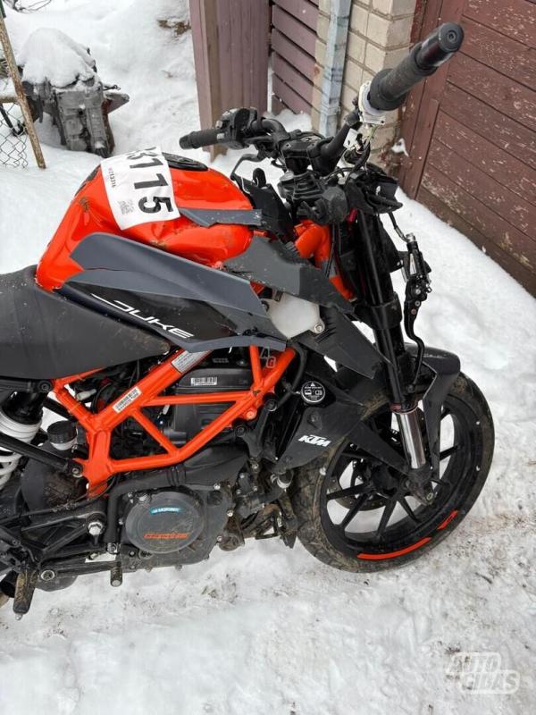 KTM Duke 2023 Kauņa, ar dzinēja tilpumu 0.00 L un nobraukumu 0 tūkst. km par 2500 €, foto 4 vietnē AUTOMOTO.COM.LV