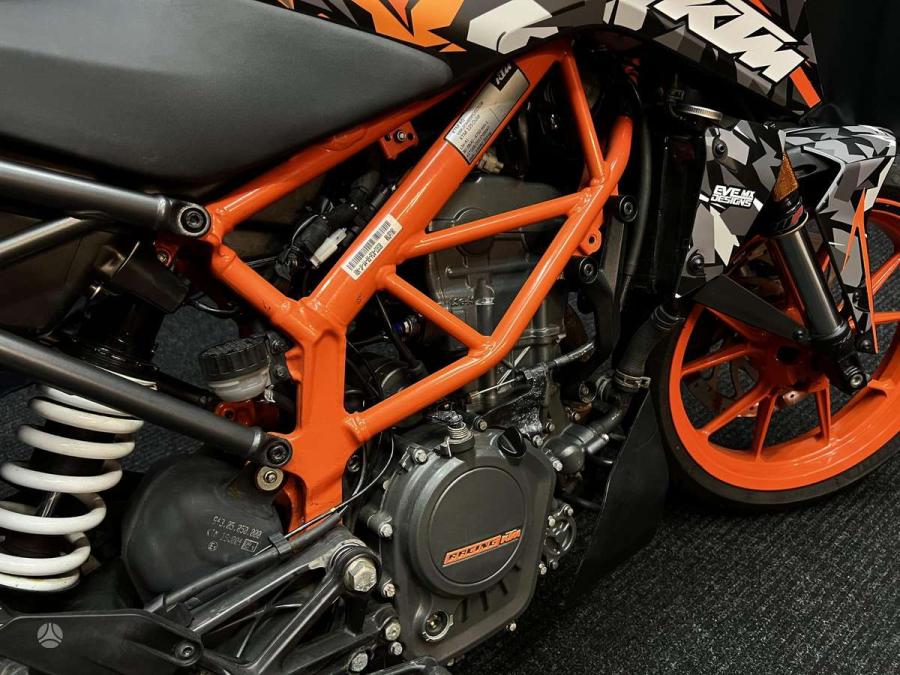 KTM Duke 2023 in Kaunas, with an engine capacity of 0.13 L and mileage of 10 thousand km for 3000 €, photo 17 on AUTOMOTO.COM.LV