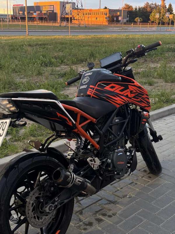 KTM Duke 2023 Mažeikiai, ar dzinēja tilpumu 0.39 L un nobraukumu 17 tūkst. km par 5100 €, foto 5 vietnē AUTOMOTO.COM.LV