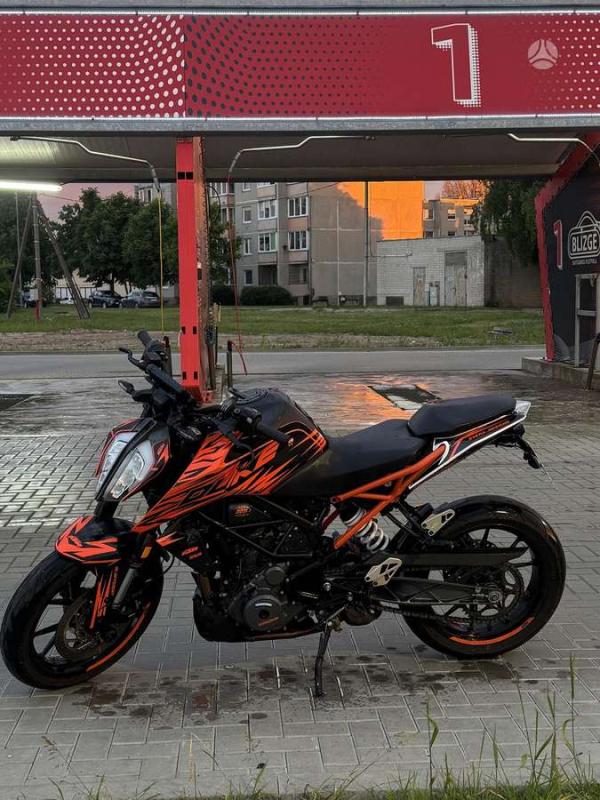 KTM Duke 2023 Mažeikiai, ar dzinēja tilpumu 0.39 L un nobraukumu 17 tūkst. km par 5100 €, foto 8 vietnē AUTOMOTO.COM.LV
