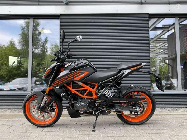 KTM Duke 2023 Rīga, ar dzinēja tilpumu 0.13 L un nobraukumu 9 tūkst. km par 3599 €, foto 2 vietnē AUTOMOTO.COM.LV