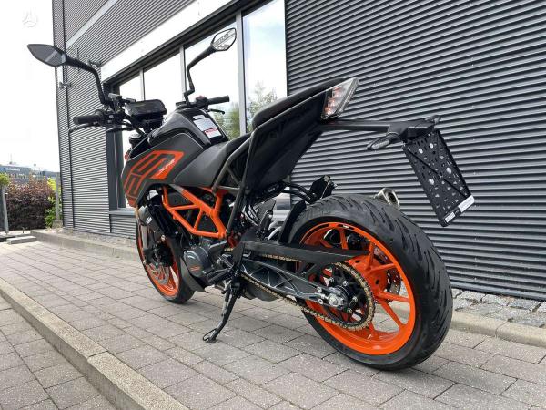 KTM Duke 2023 Rīga, ar dzinēja tilpumu 0.13 L un nobraukumu 9 tūkst. km par 3599 €, foto 3 vietnē AUTOMOTO.COM.LV