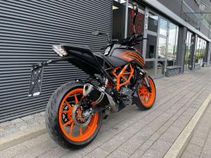 KTM Duke 2023 in Riga, with an engine capacity of 0.13 L and mileage of 9 thousand km for 3599 €, photo 5 on AUTOMOTO.COM.LV