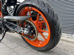KTM Duke 2023 in Riga, with an engine capacity of 0.13 L and mileage of 9 thousand km for 3599 €, photo 13 on AUTOMOTO.COM.LV