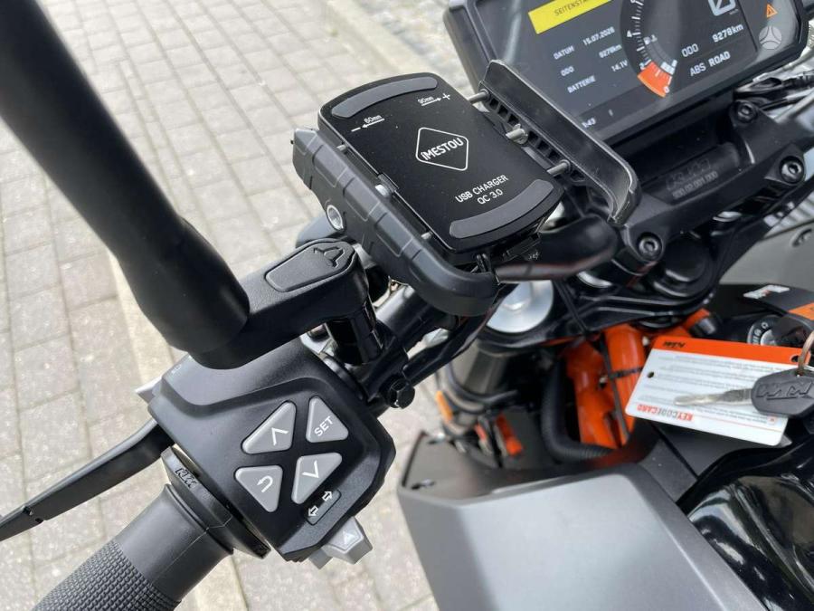 KTM Duke 2023 in Riga, with an engine capacity of 0.13 L and mileage of 9 thousand km for 3599 €, photo 14 on AUTOMOTO.COM.LV