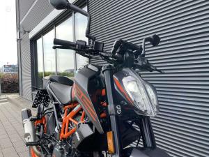 KTM Duke 2023 in Riga, with an engine capacity of 0.13 L and mileage of 9 thousand km for 3599 €, photo 18 on AUTOMOTO.COM.LV