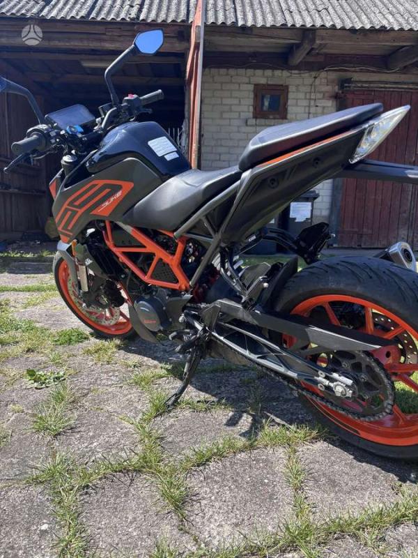 KTM Duke 2023 in Taurage, with an engine capacity of 0.13 L and mileage of 14 thousand km for 3700 €, photo 7 on AUTOMOTO.COM.LV