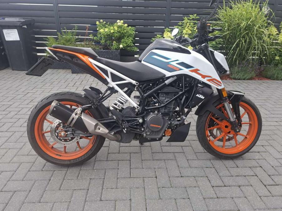 KTM Duke 2023 in Taurage, with an engine capacity of 0.13 L and mileage of 4 thousand km for 4100 €, photo 6 on AUTOMOTO.COM.LV