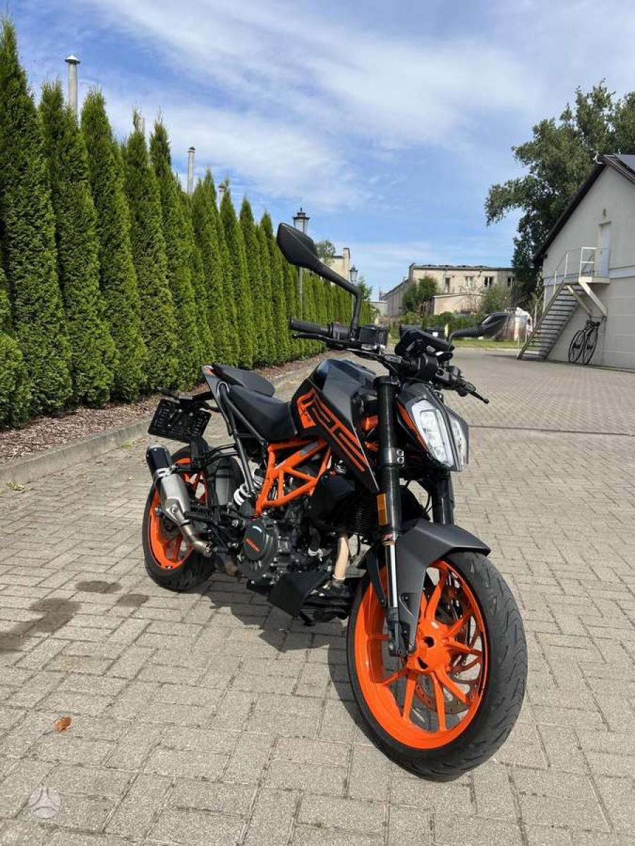 KTM Duke 2023 Šauļi, ar dzinēja tilpumu 0.13 L un nobraukumu 6 tūkst. km par 3850 €, foto 1 vietnē AUTOMOTO.COM.LV