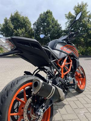 KTM Duke 2023 Šauļi, ar dzinēja tilpumu 0.13 L un nobraukumu 6 tūkst. km par 3850 €, foto 7 vietnē AUTOMOTO.COM.LV