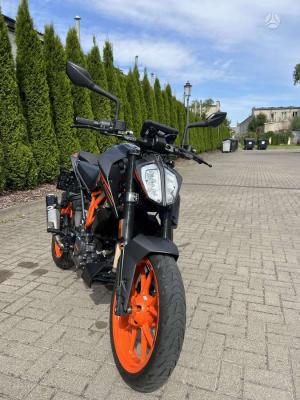 KTM Duke 2023 Šauļi, ar dzinēja tilpumu 0.13 L un nobraukumu 6 tūkst. km par 3850 €, foto 10 vietnē AUTOMOTO.COM.LV