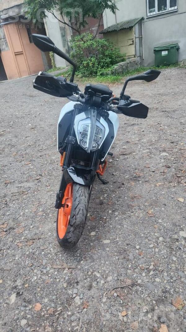 KTM Duke 2023 in Riga on AUTOMOTO.COM.LV KTM Duke 2023 in Riga, with an engine capacity of 0.13 L and mileage of 0 thousand km for 3750 €, photo 6 on AUTOMOTO.COM.LV