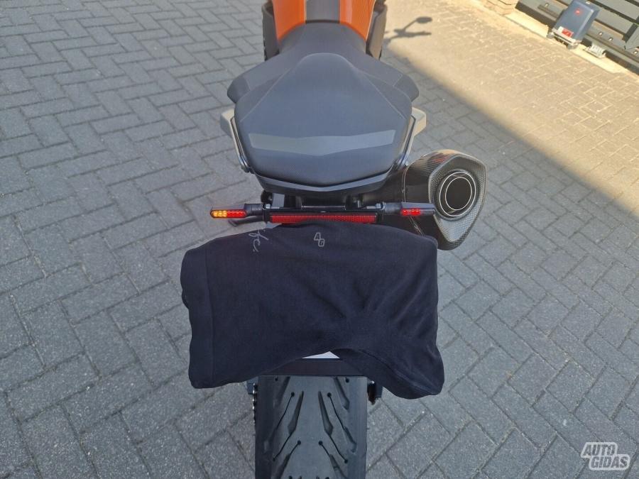 KTM Duke 2024 in Vilnius, with an engine capacity of 0.80 L and mileage of 5 thousand km for 6400 €, photo 7 on AUTOMOTO.COM.LV
