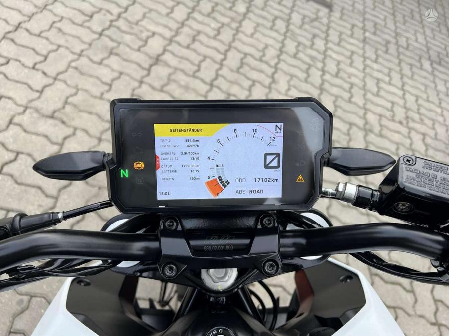 KTM Duke 2024 Prienai, ar dzinēja tilpumu 0.13 L un nobraukumu 17 tūkst. km par 3250 €, foto 13 vietnē AUTOMOTO.COM.LV