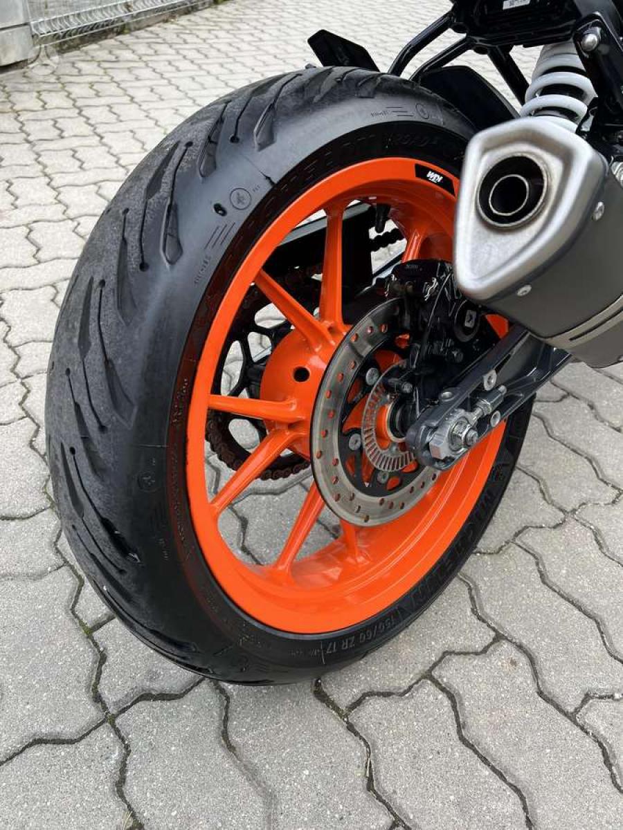 KTM Duke 2024 Prienai, ar dzinēja tilpumu 0.13 L un nobraukumu 17 tūkst. km par 3250 €, foto 15 vietnē AUTOMOTO.COM.LV