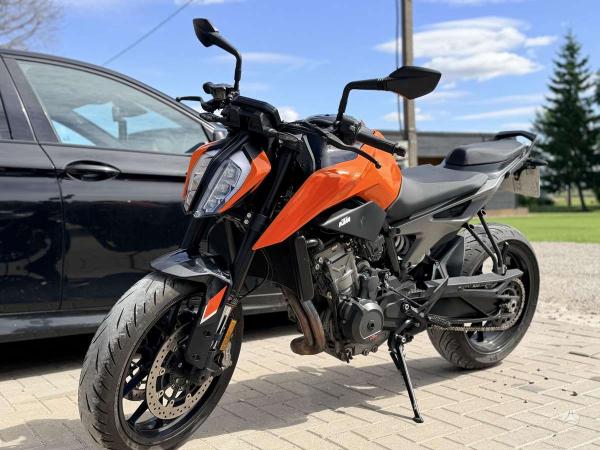 KTM Duke 2024 Radviliškis, ar dzinēja tilpumu 0.80 L un nobraukumu 7 tūkst. km par 5200 €, foto 1 vietnē AUTOMOTO.COM.LV